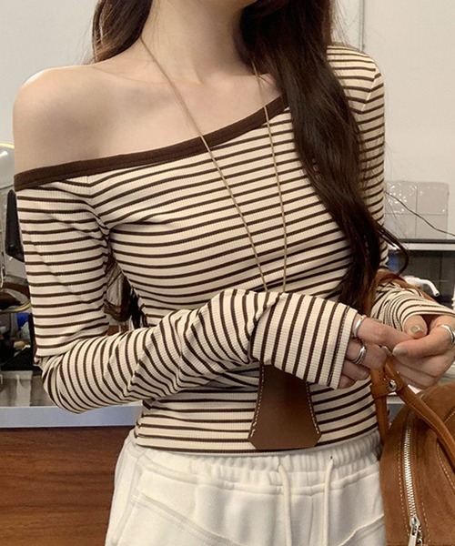 ALTROSE（アルトローズ）の「ボーダー柄 オフショル カットソー（Tシャツ/カットソー）」 - WEAR