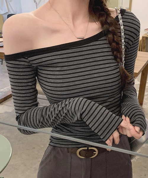 ALTROSE（アルトローズ）の「ボーダー柄 オフショル カットソー（Tシャツ/カットソー）」 - WEAR