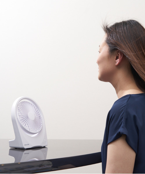 MAGICOOL/マジクール 停電対策 熱中症対策 マイファンポータブル 充電式小型扇風機 MP1PW（生活家電）｜dicapac（ディカパック）のファッション通販 - ZOZOTOWN