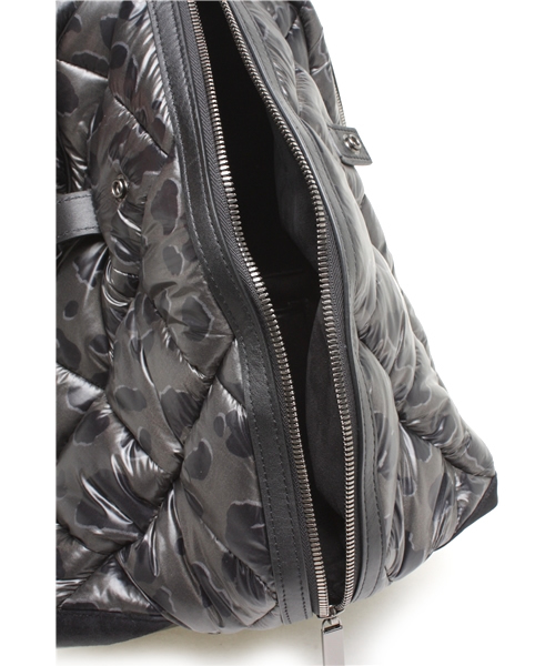 KENJIIKEDA（ケンジイケダ）の「KENJI IKEDA レオパード柄リュック（バックパック/リュック）」 - WEAR