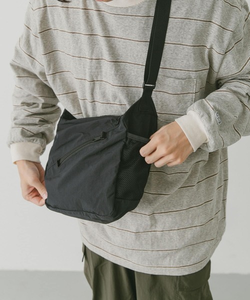URBAN RESEARCH DOORS（アーバンリサーチドアーズ）の「Micro Ripstop Shoulder（ショルダーバッグ ...