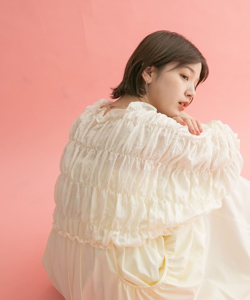 KBF（ケイビーエフ）の「マルチWAYシャーリングブラウス（シャツ/ブラウス）」 - WEAR