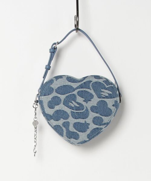 APEE BY A BATHING APE（エイピーバイアベイシングエイプ）の「DENIM HEART SHAPE BAG L（ハンドバッグ ...