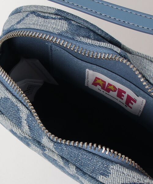 APEE BY A BATHING APE（エイピーバイアベイシングエイプ）の「DENIM HEART SHAPE BAG L（ハンドバッグ ...