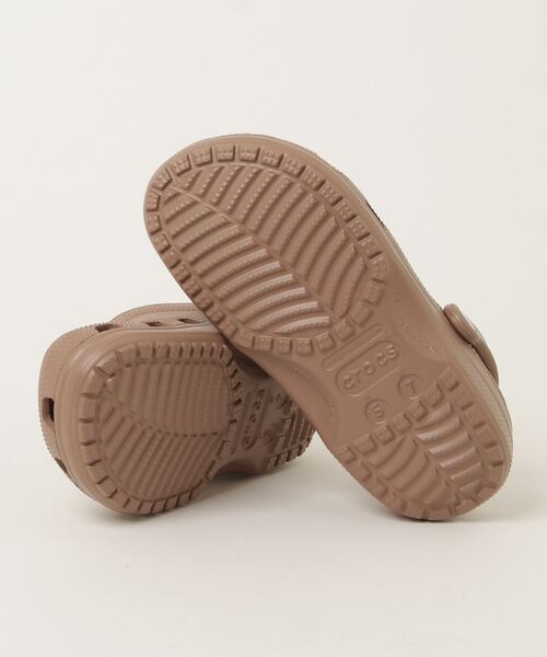 crocs（クロックス）の「CROCS/クロックス サンダル CLASSIC CLOG 10001-2Q9（サンダル）」 - WEAR