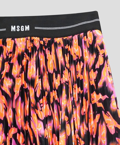 MSGM（エムエスジーエム）の「NEON BUTTERFLY プリーツスカート（スカート）」 - WEAR