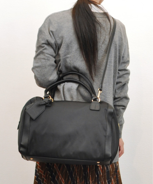 cache cache（カシュ カシュ）の「カシュカシュ cachecache / ナイロン2wayクラシックボストン（ボストンバッグ）」 - WEAR