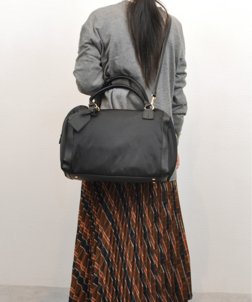 cache cache（カシュ カシュ）の「カシュカシュ cachecache / ナイロン2wayクラシックボストン（ボストンバッグ）」 - WEAR