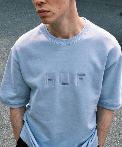 HUF（ハフ）の「OG LOGO FLEECE CREW / HUF ロゴ Tシャツ（Tシャツ/カットソー）」 - WEAR