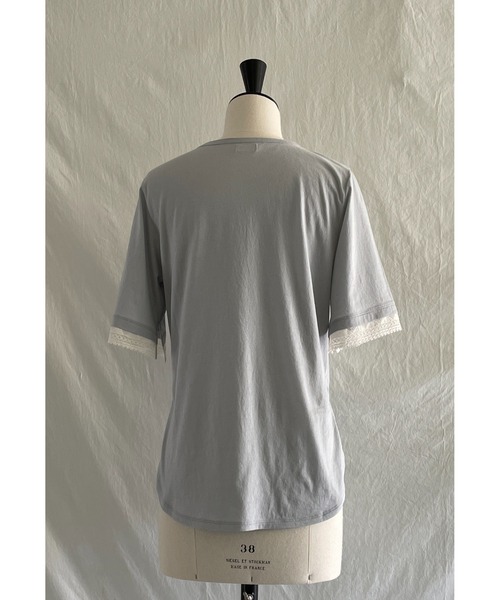 Heriter（エリテ）の「袖口レース Tシャツ（Tシャツ/カットソー）」 - WEAR