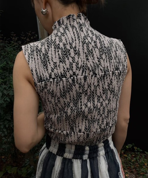 AMERI（アメリ）の「GEOMETRIC PATTERN SHIRRING TOP（ニット/セーター）」 - WEAR