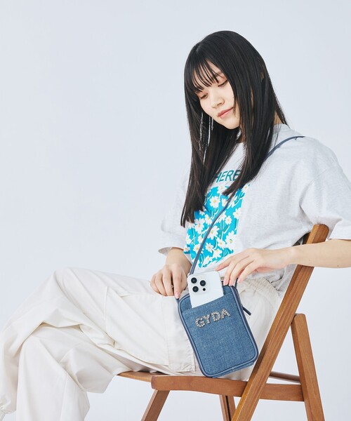 GYDA（ジェイダ）の「GYDA(ジェイダ)スマホショルダー マルチポシェット GY-B294 ラインストーンロゴ（ショルダーバッグ）」 - WEAR