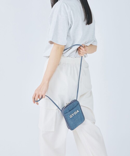 GYDA（ジェイダ）の「GYDA(ジェイダ)スマホショルダー マルチポシェット GY-B294 ラインストーンロゴ（ショルダーバッグ）」 - WEAR