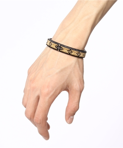 nano・universe（ナノユニバース）の「ビーズバングル（バングル/リストバンド）」 - WEAR