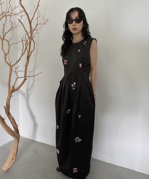 Ameri（アメリ）の「KEITAMARUYAMA × AMERI EMBROIDERY DRESS（ワンピース）」 - WEAR