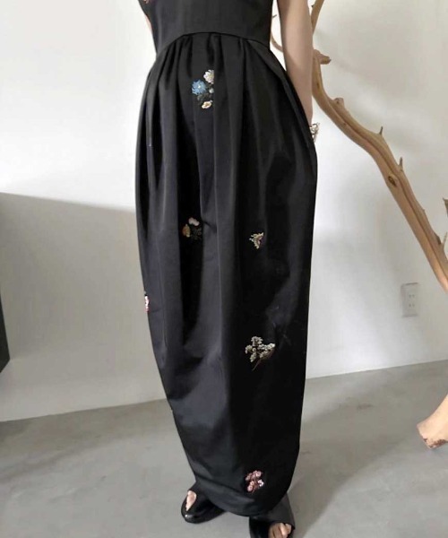 Ameri（アメリ）の「KEITAMARUYAMA × AMERI EMBROIDERY DRESS（ワンピース）」 - WEAR