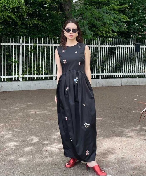 Ameri（アメリ）の「KEITAMARUYAMA × AMERI EMBROIDERY DRESS（ワンピース）」 - WEAR
