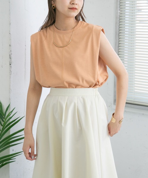 KBF（ケイビーエフ）の「『UR TECH ひやサラクール』ショルダータックカットソー（Tシャツ/カットソー）」 - WEAR