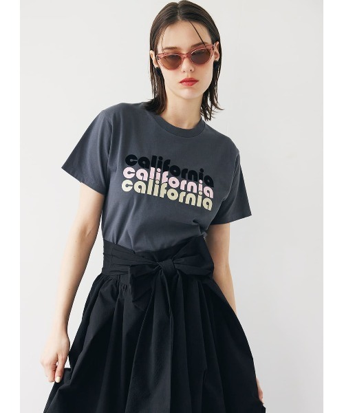 COEL（コエル）の「COEL × ＋81BRANCA フロッキーロゴTシャツ（Tシャツ/カットソー）」 - WEAR