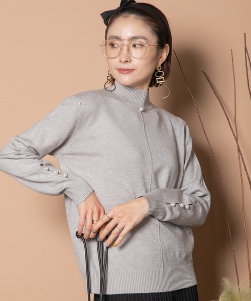 MHBG TOKYO（エムエイチビージートーキョー）の「袖パールハイネックニット（ニット/セーター）」 - WEAR
