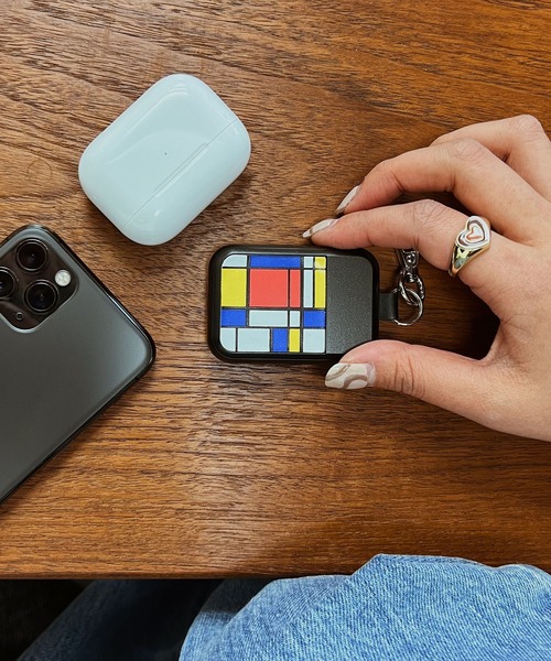 ROOPTOKYO（ループトウキョウ）の「WIPOP/ウィポップ KEYWI TWO POP GENUIS/ART LEGEND モバイルバッテリー ワイヤレス 56g 1,000Ah（スマホ ...