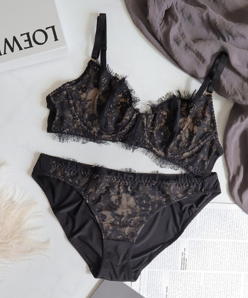 tu-hacci（ツーハッチ）の「ヴェロニクレースブラジャー＆ショーツ（ブラ&ショーツ）」 - WEAR