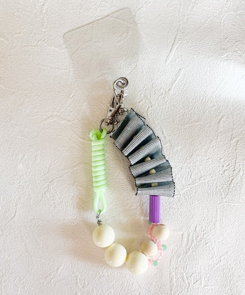 MUTURA（ムツラ）の「Ruffle strap / Hand strap（スマホグッズ）」 - WEAR