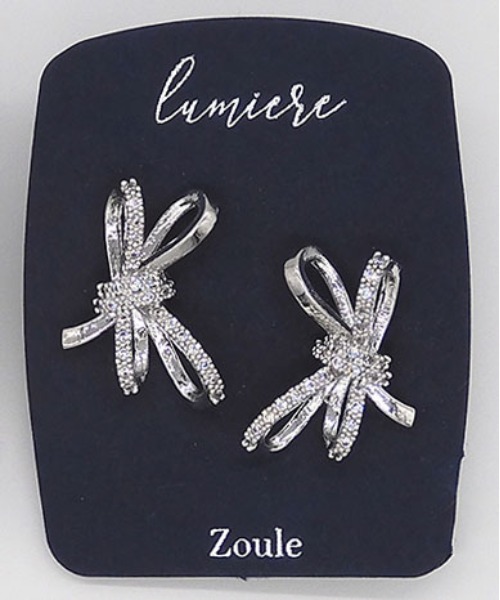 Zoule（ゾーラ）の「Zoule ゾーラ：ネイビーシリーズ knot ピアス（ピアス（両耳用））」 - WEAR