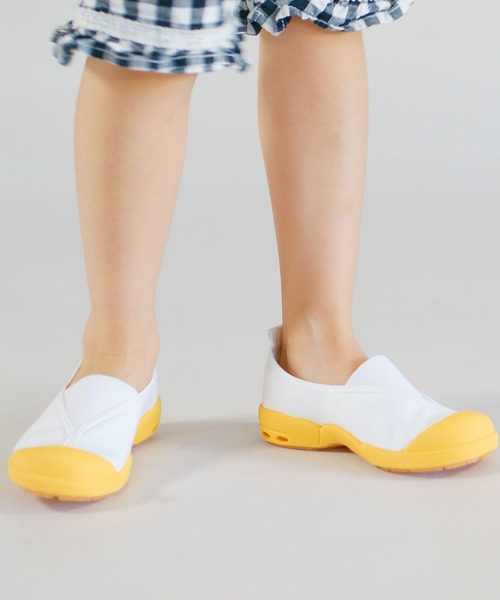 アサヒ（アサヒ）の「(上履き)アサヒドライスク－ル008EC（スリッポン）」 - WEAR