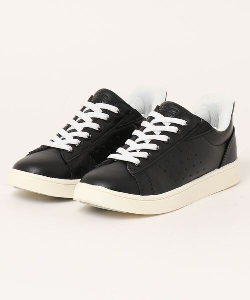 Cedar Crest(セダークレスト )の「【cedar Crest】手を使わずに履けるスパットシューズ レイン対応 (スニーカー)」 Wear