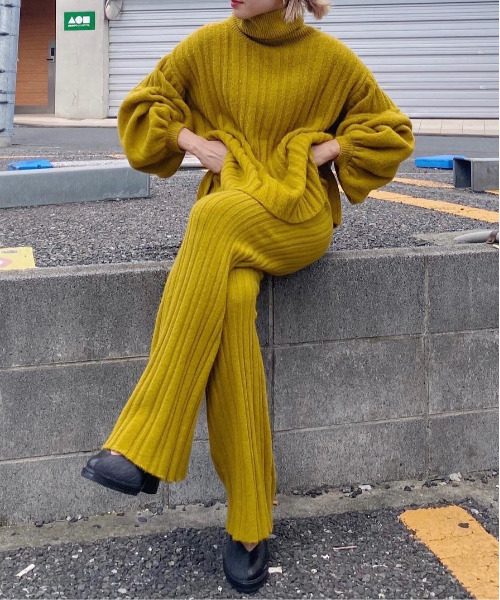 Ameri（アメリ）の「FLUFFY LOOSE KNIT TOP（ニット/セーター）」 - WEAR