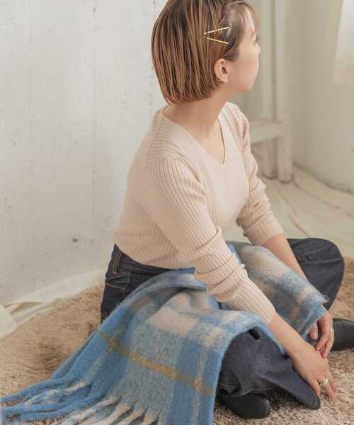 ITEMS URBANRESEARCH（アイテムズ アーバンリサーチ）の「モチモチリブVネックニット（ニット/セーター）」 - WEAR