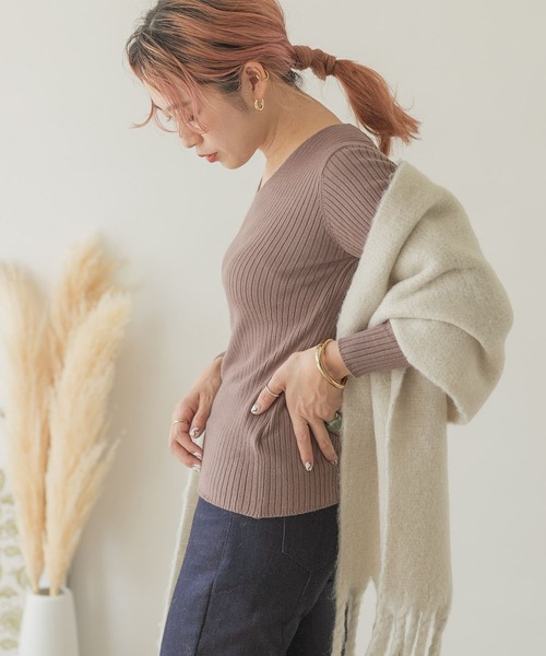 ITEMS URBANRESEARCH（アイテムズ アーバンリサーチ）の「モチモチリブVネックニット（ニット/セーター）」 - WEAR
