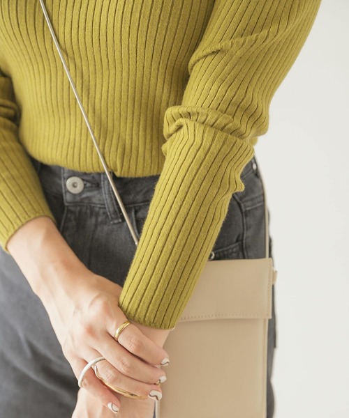 ITEMS URBANRESEARCH（アイテムズ アーバンリサーチ）の「モチモチリブVネックニット（ニット/セーター）」 - WEAR