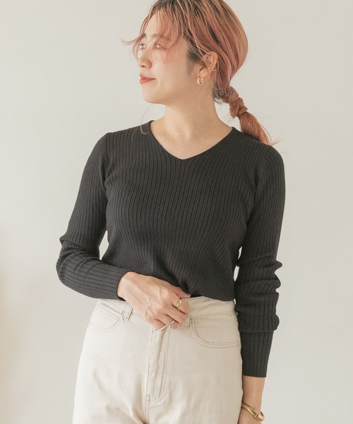 ITEMS URBANRESEARCH（アイテムズ アーバンリサーチ）の「モチモチリブVネックニット（ニット/セーター）」 - WEAR