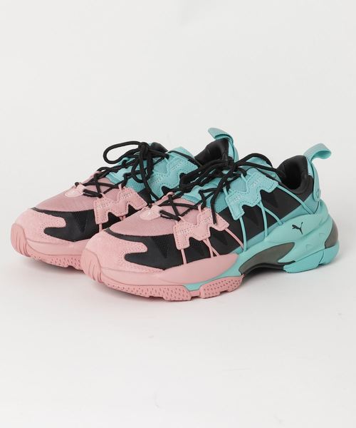 PUMA（プーマ）の「PUMA プーマ LQD セル オメガ マンガ カルト スニーカー / PUMA LQD CELL OMEGA ...