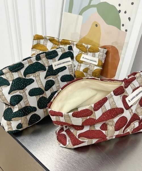 Mayree（メイリー）の「【urge select】きのこ柄 マルチポーチ（ポーチ）」 - WEAR