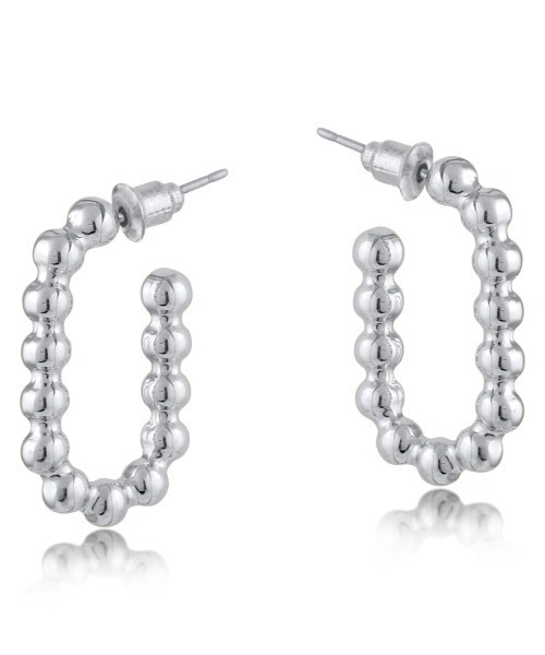 big metal london（ビッグメタルロンドン）の「LAYLA DOTTED OVAL SHAPE EARRINGS（ピアス（両耳用 ...