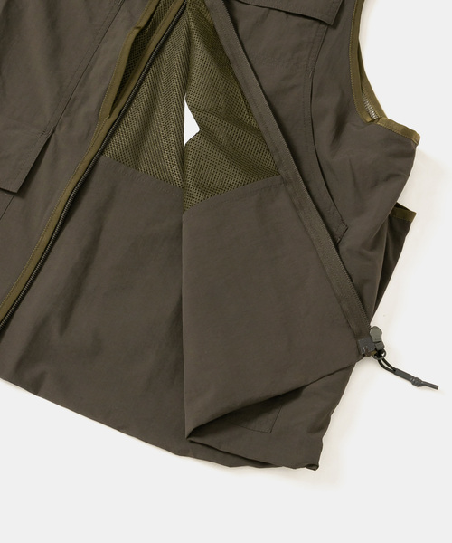 BURLAP OUTFITTER（バーラップアウトフィッター）の「【別注】BURLAP OUTFITTER VEST（ベスト）」 - WEAR