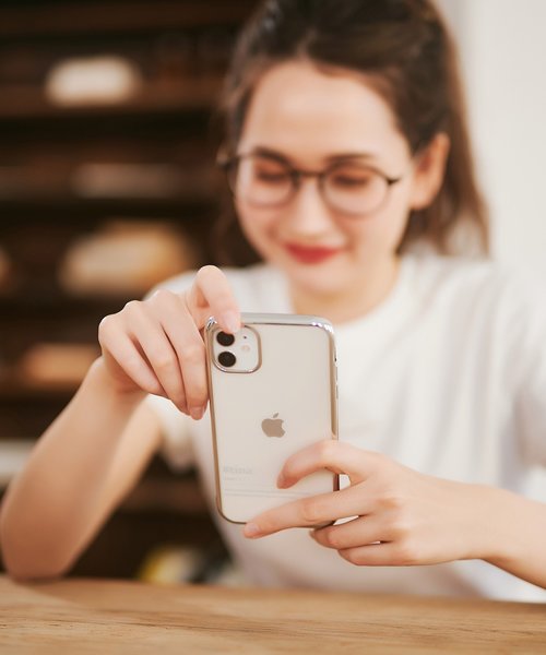 mimi toujours（ミミトゥジュール）の「iPhoneケース ”Tina” Airi Kato Tina×mimi toujours（その他雑貨）」 - WEAR