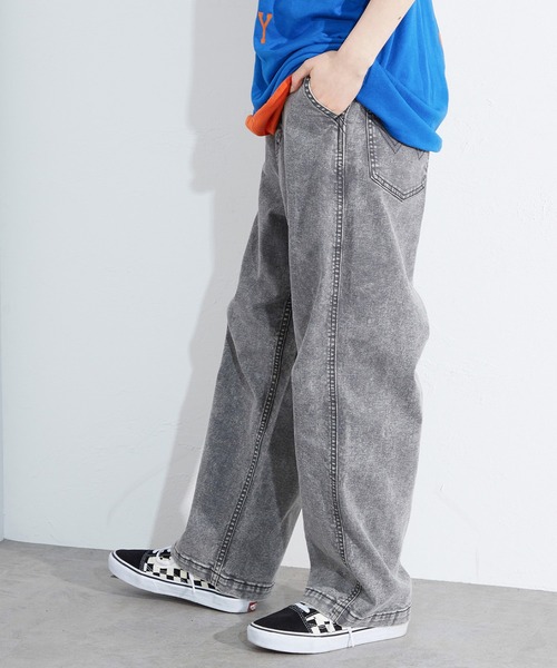 EDWIN（エドウィン）の「【WEB限定】STEP MARKスケーターワイドデニムパンツ 90sルーズテーパード ケミカル加工（デニムパンツ）」 - WEAR