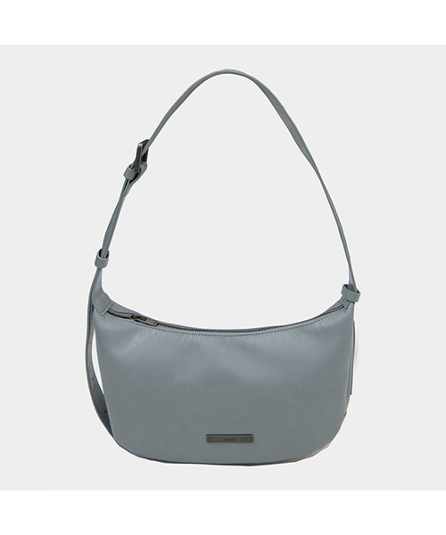 MACOI（マッコイ）の「フローコンツアーミニマルレザーショルダーバッグ[ブルー]（ショルダーバッグ）」 - WEAR