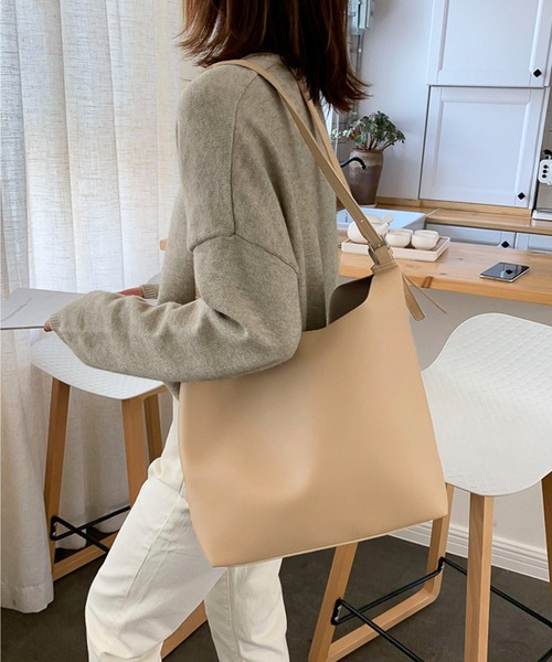 M2SUQARED（エムツースクエア）の「【M2SUQARED/エムツースクエア】ポーチ付きショルダーバック（ショルダーバッグ）」 - WEAR