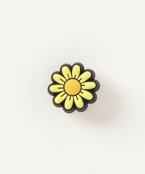 crocs（クロックス）の「Crocs Jibbitz Yellow Daisy (MULTI)（シューズ小物/雑貨）」 - WEAR