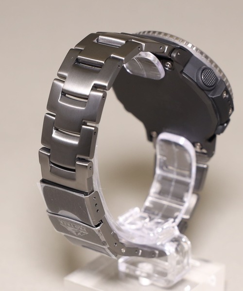 PRO TREK（プロトレック）の「ファイヤー・フォールイメージモデル / PRW-50YT-1JF（アナログ腕時計）」 - WEAR