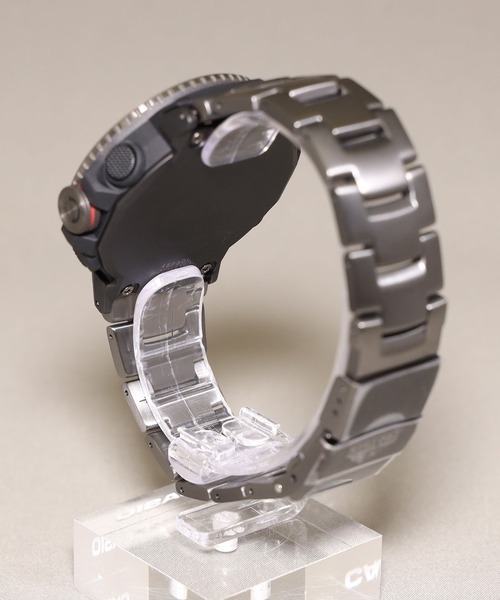 PRO TREK（プロトレック）の「ファイヤー・フォールイメージモデル / PRW-50YT-1JF（アナログ腕時計）」 - WEAR