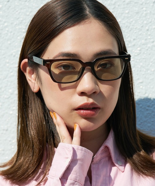 STUDIO SEVEN（スタジオ セブン）の「Zoff｜STUDIO SEVEN｜ウェリントン型 サングラス｜太縁フレーム｜横長シェイプ｜ライトカラーレンズ（サングラス）」 - WEAR