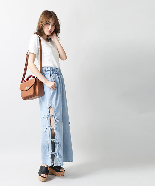 WEGO（ウィゴー）の「WEGO/スリットリボンデニムワイドパンツ（デニムパンツ）」 - WEAR