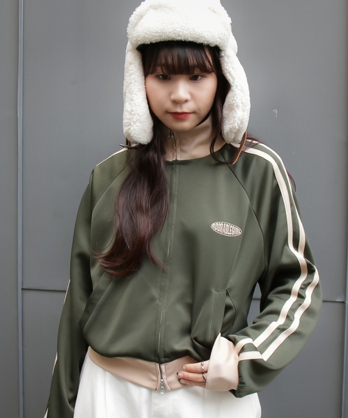 SPINNS（スピンズ）の「【10色展開】ワンポイント刺繍 ラインジャージ トラックジャケット（ジャージ）」 - WEAR