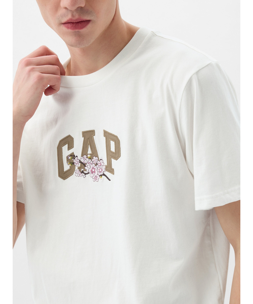 【セール】GAPアーチロゴ Tシャツ(ユニセックス) GAP X SAKURA（Tシャツ/カットソー）｜GAP（ギャップ）のファッション通販 - ZOZOTOWN